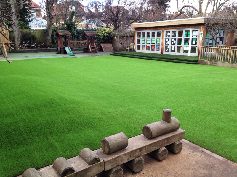 Artificial Grass for Schools in Oxford, Witney & Banbury - Easigrass ...